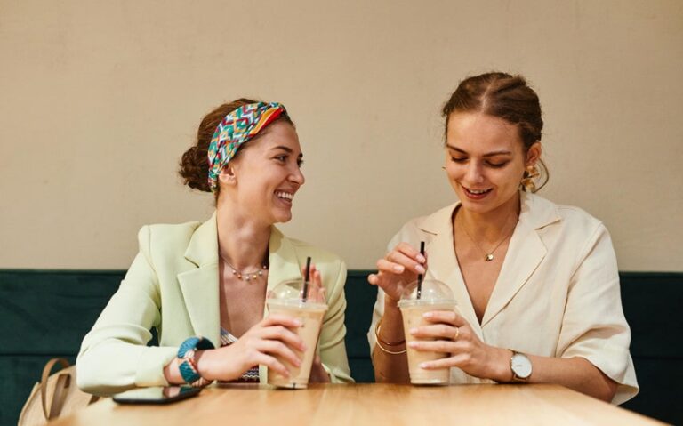 180 Conversation Starters for Friends to Reconnect and Catch Up