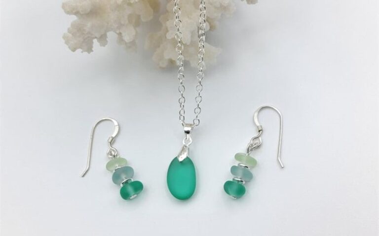 A Complete Guide to Sea Glass: Formation, Types, and Uses